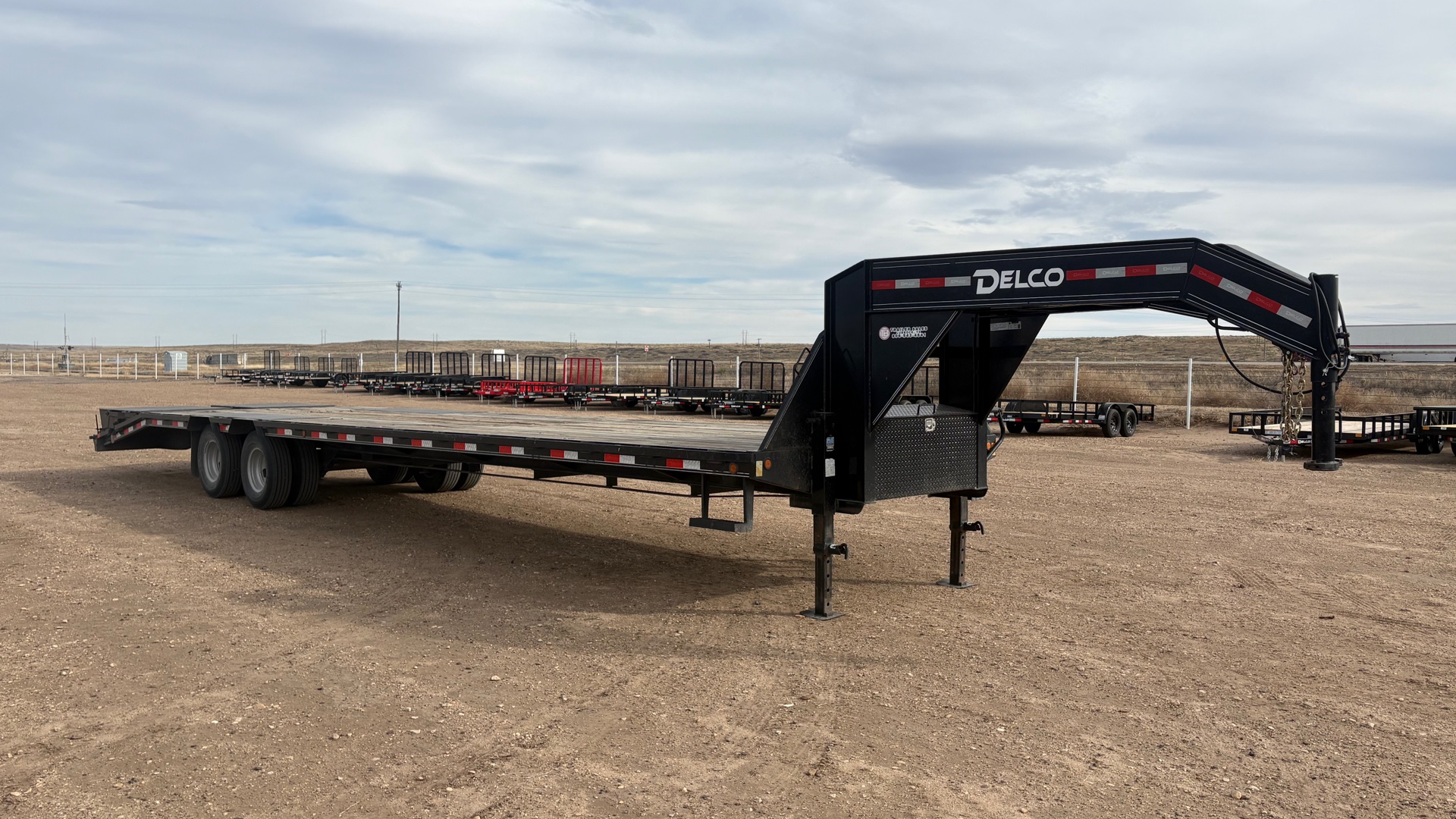 Cargo Trailers, Flatbed Trailer and Horse Trailers Midwest Trailers and ...