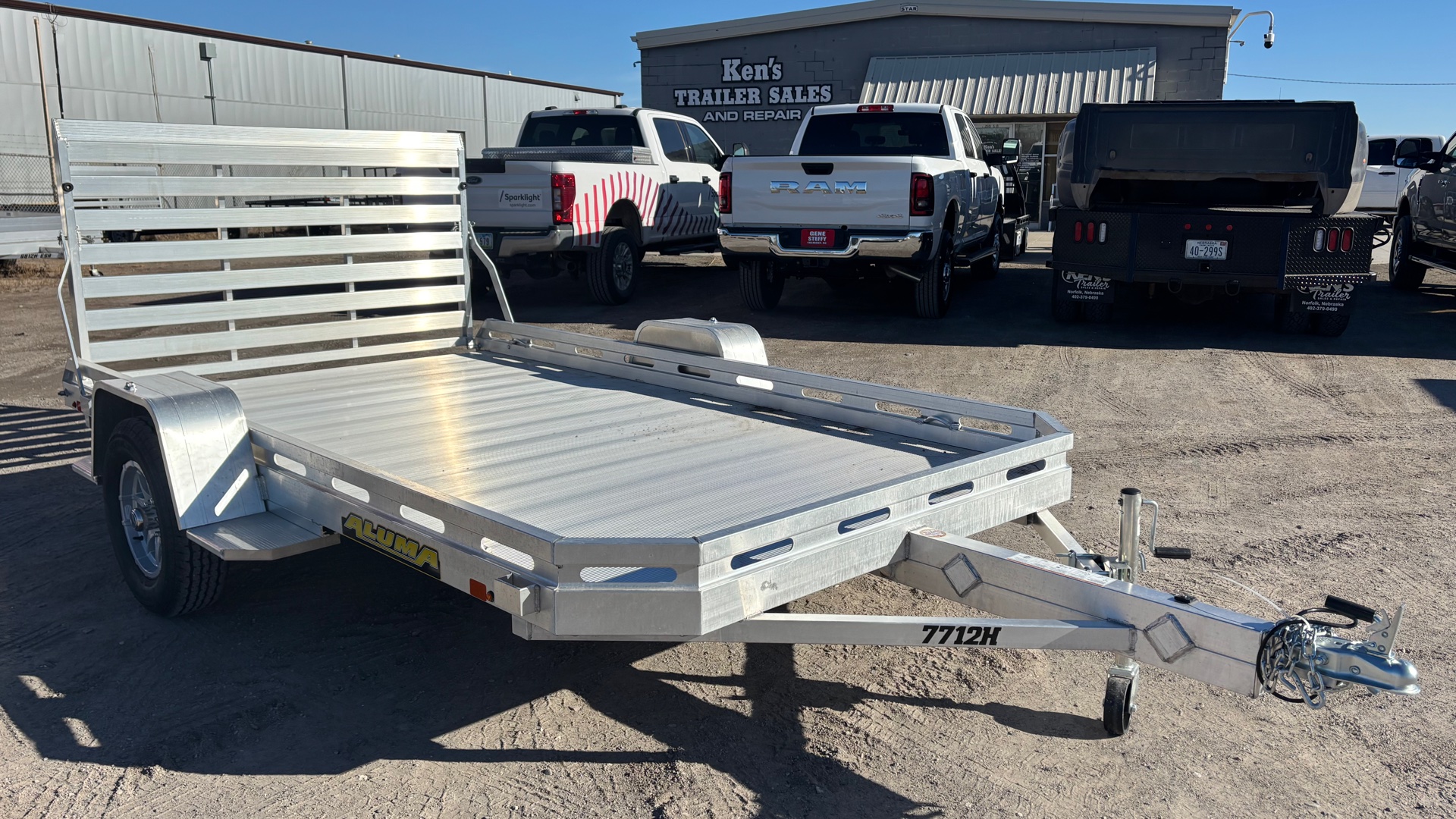 Flatbed Trailer and Utility Trailers from Aluma and Barrett Ken's ...